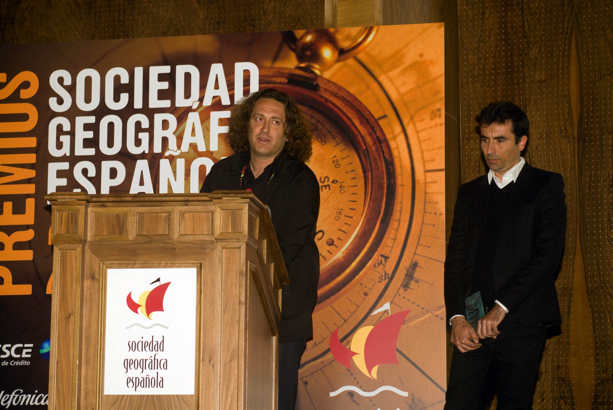 Premio Imagen SGE 2007 - Mbini, cazadores de imágenes en la Guinea ...
